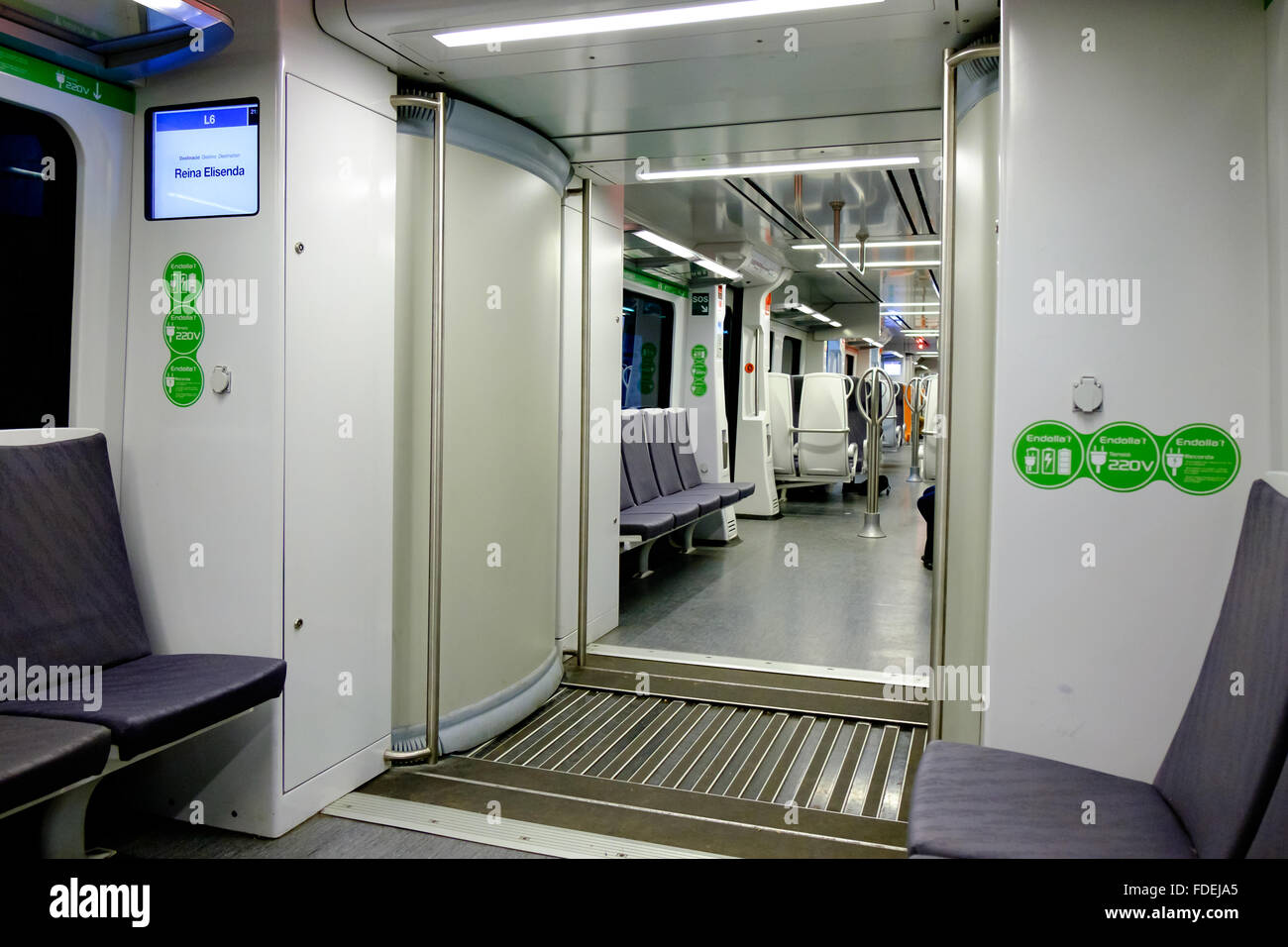 Intérieur du métro de Barcelone transport Photo Stock - Alamy