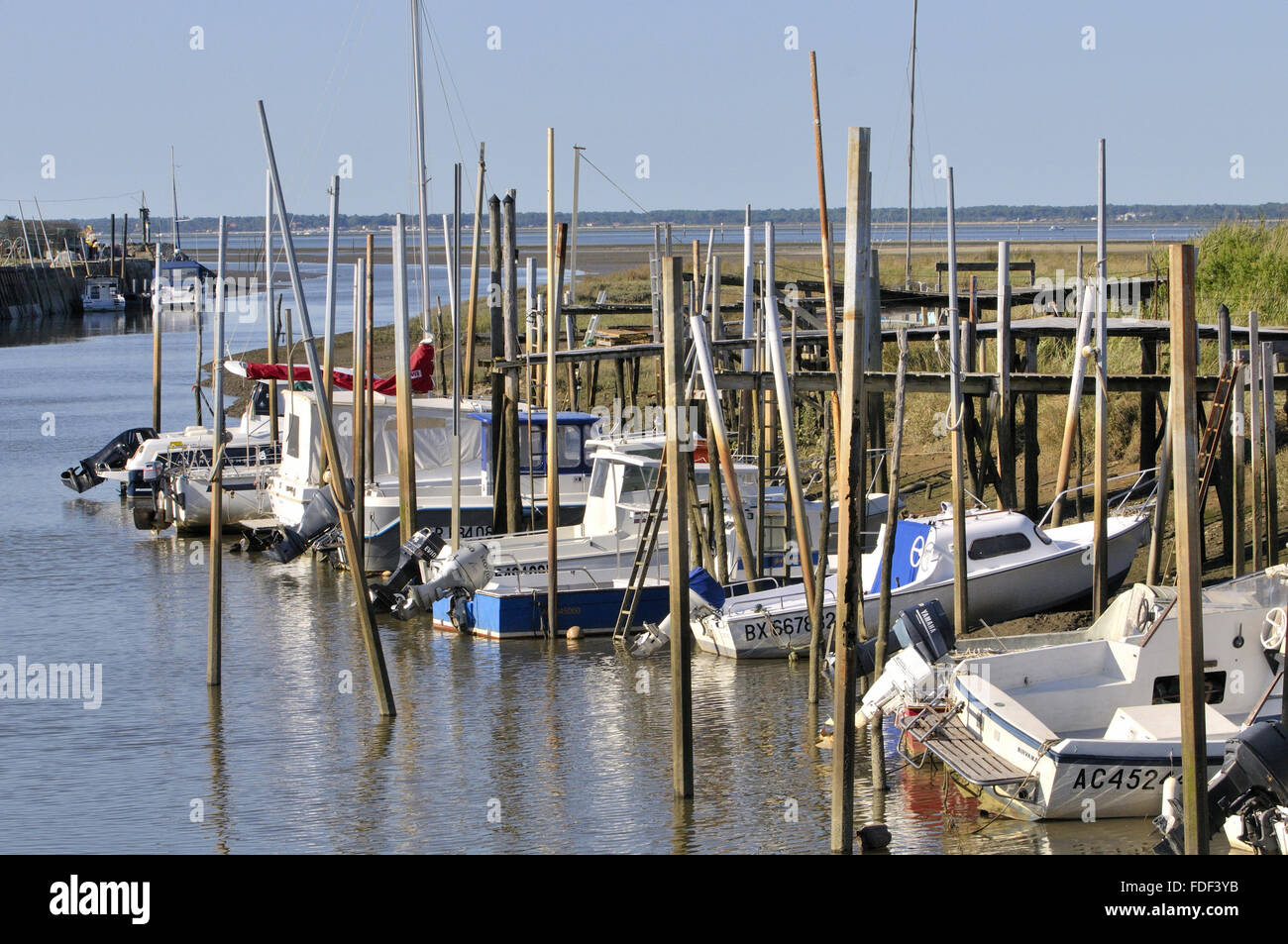 Gujan mestras Banque de photographies et d’images à haute résolution ...