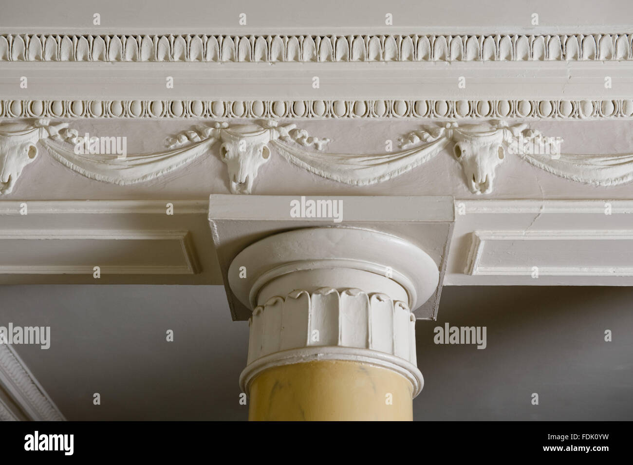 Architectural frieze Banque de photographies et d’images à haute ...