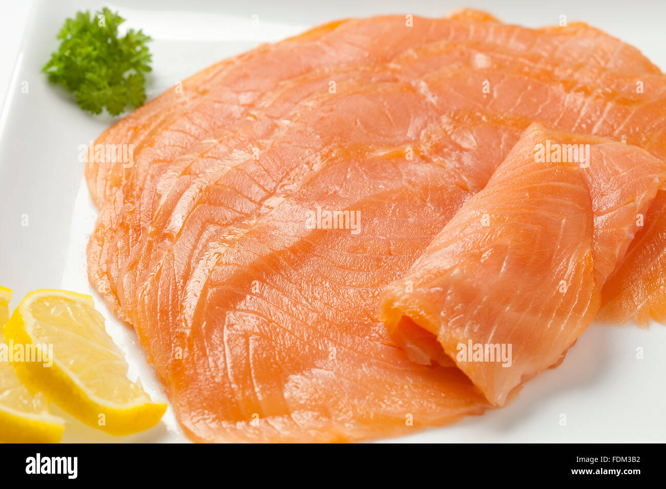 Tranches de saumon Banque de photographies et d’images à haute ...