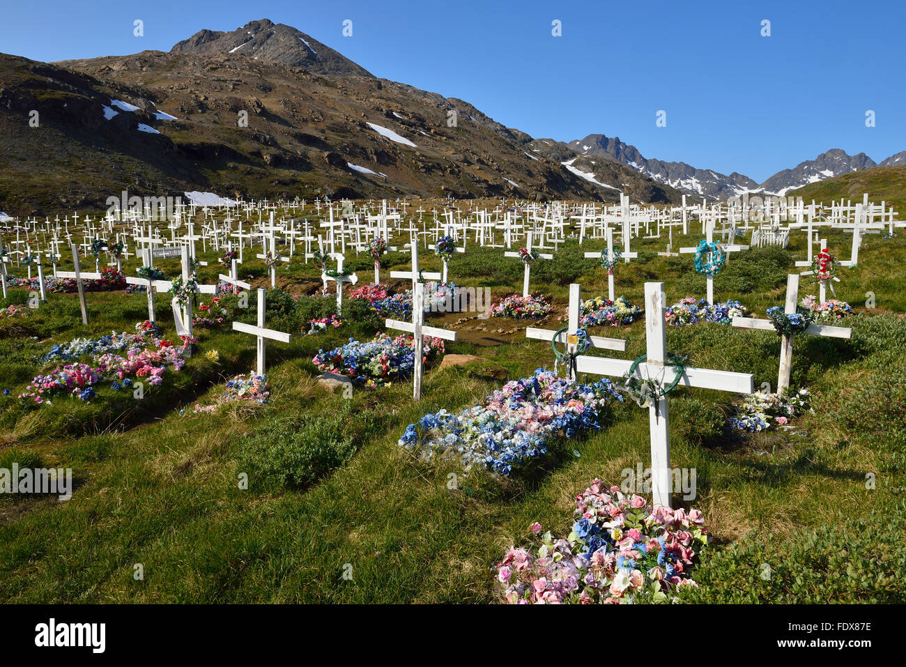 Inuit graveyard Banque de photographies et d’images à haute résolution ...