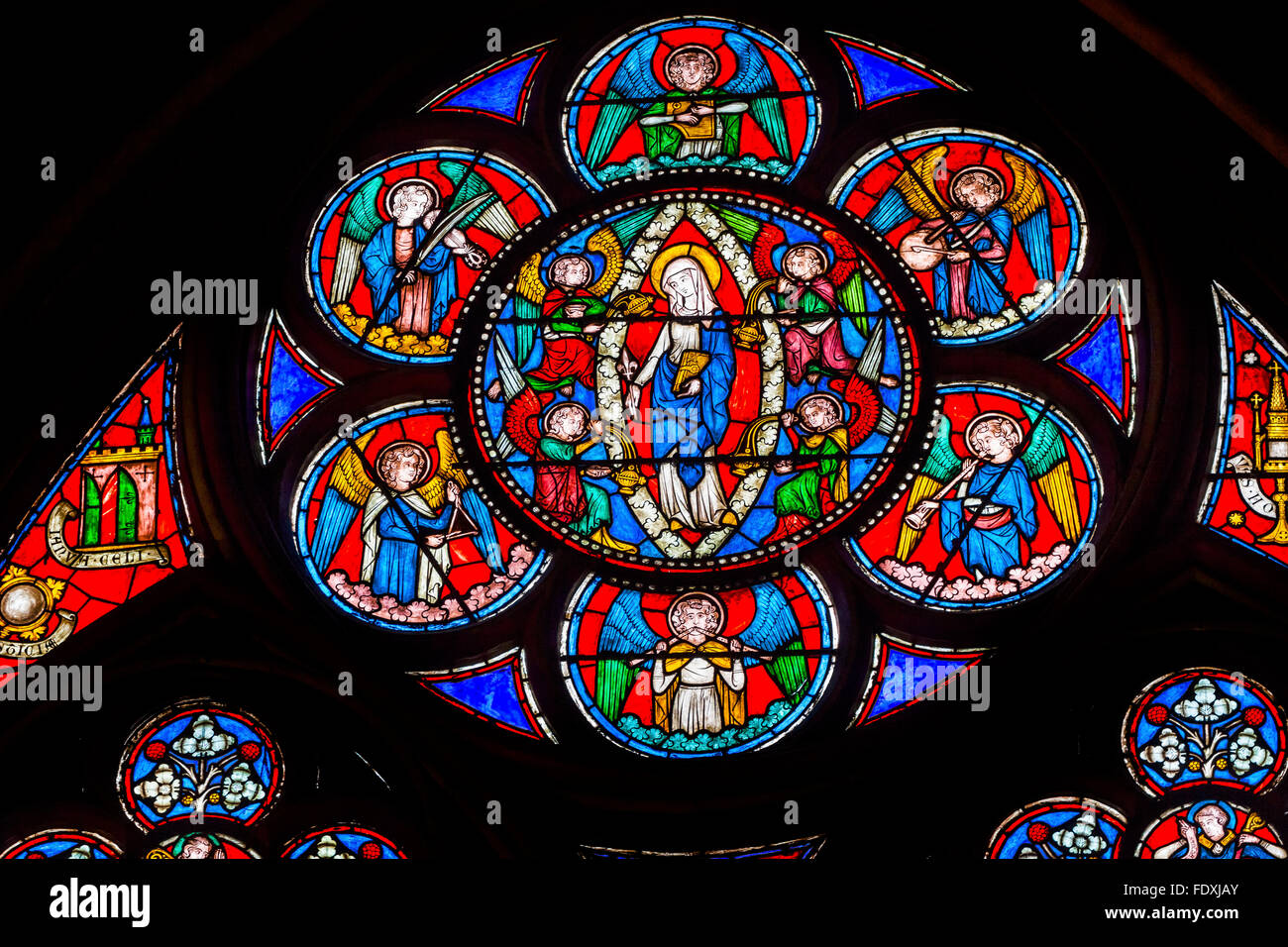 Marie vitrail Banque de photographies et d’images à haute résolution ...