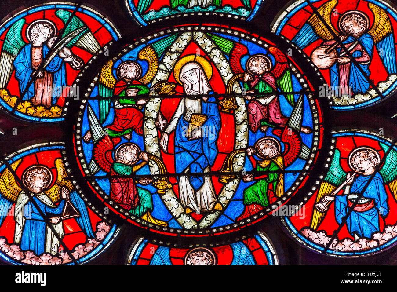 Vierge Marie Anges Vitrail Notre Dame Paris France. Notre Dame a été ...