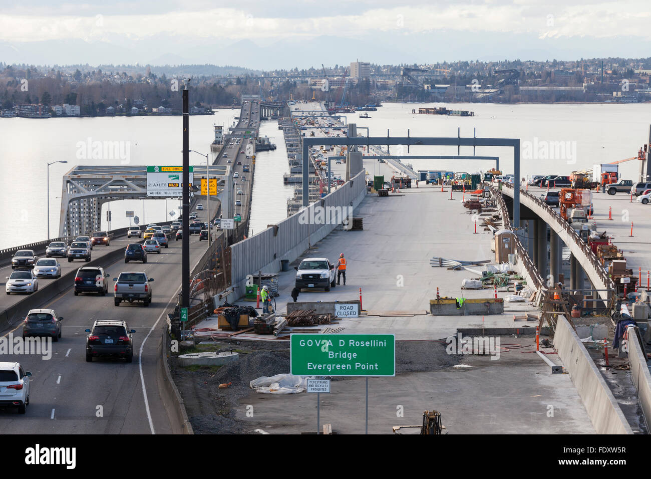Evergreen point floating bridge Banque de photographies et d’images à ...