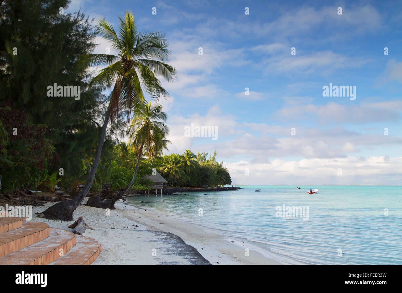 Plage de matira Banque de photographies et d’images à haute résolution ...