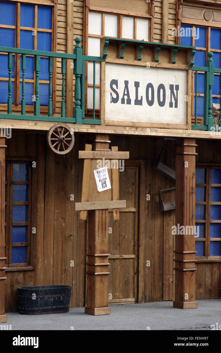 Saloon bar western porte Banque de photographies et d’images à haute ...