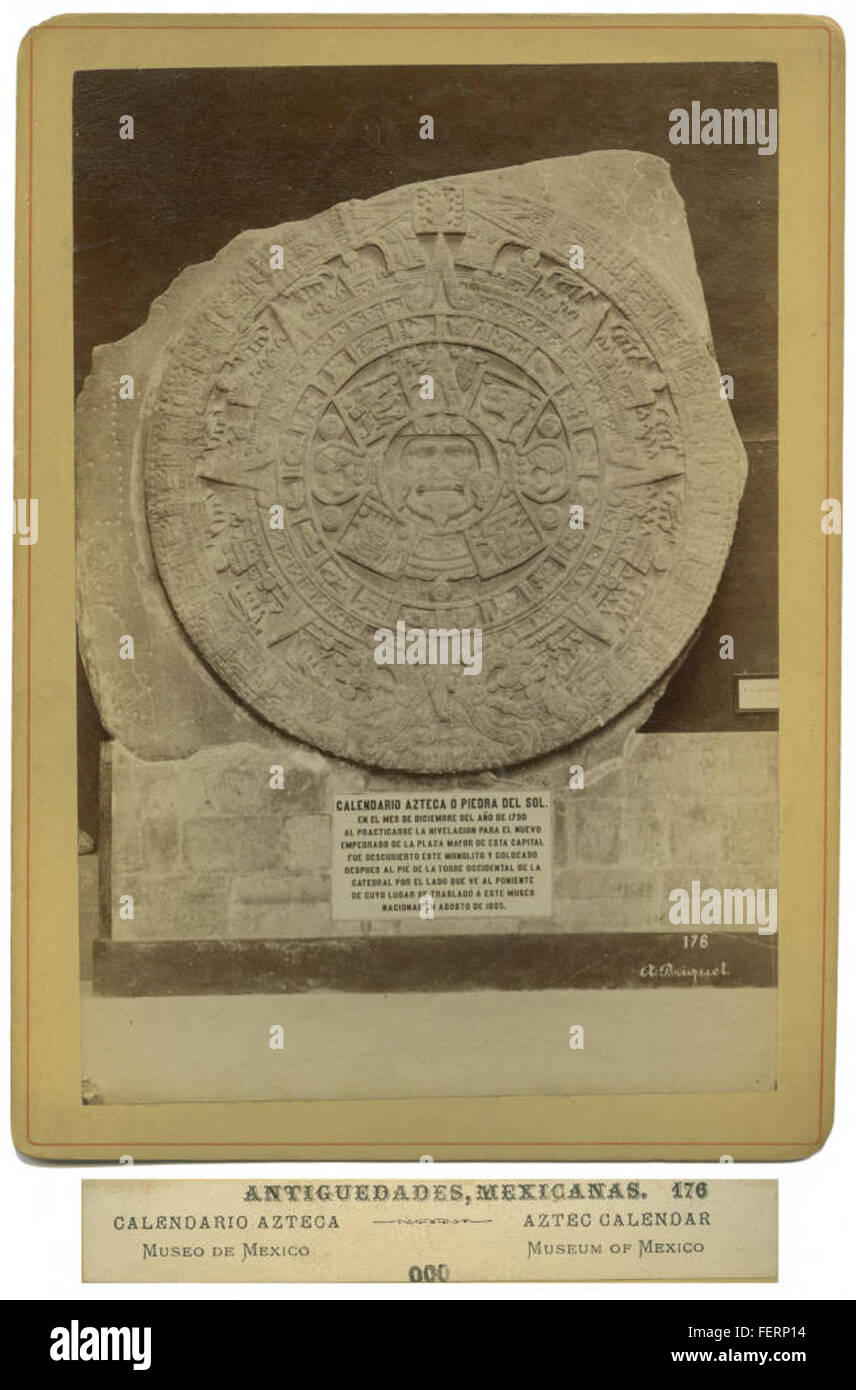 Le calendrier aztèque, exposé au Museo de Mexico, est une sculpture ...
