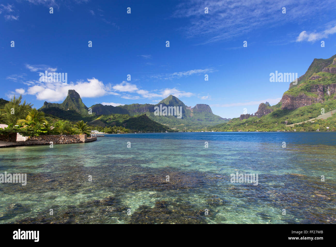 Moorea, cooks bay Banque de photographies et d’images à haute ...