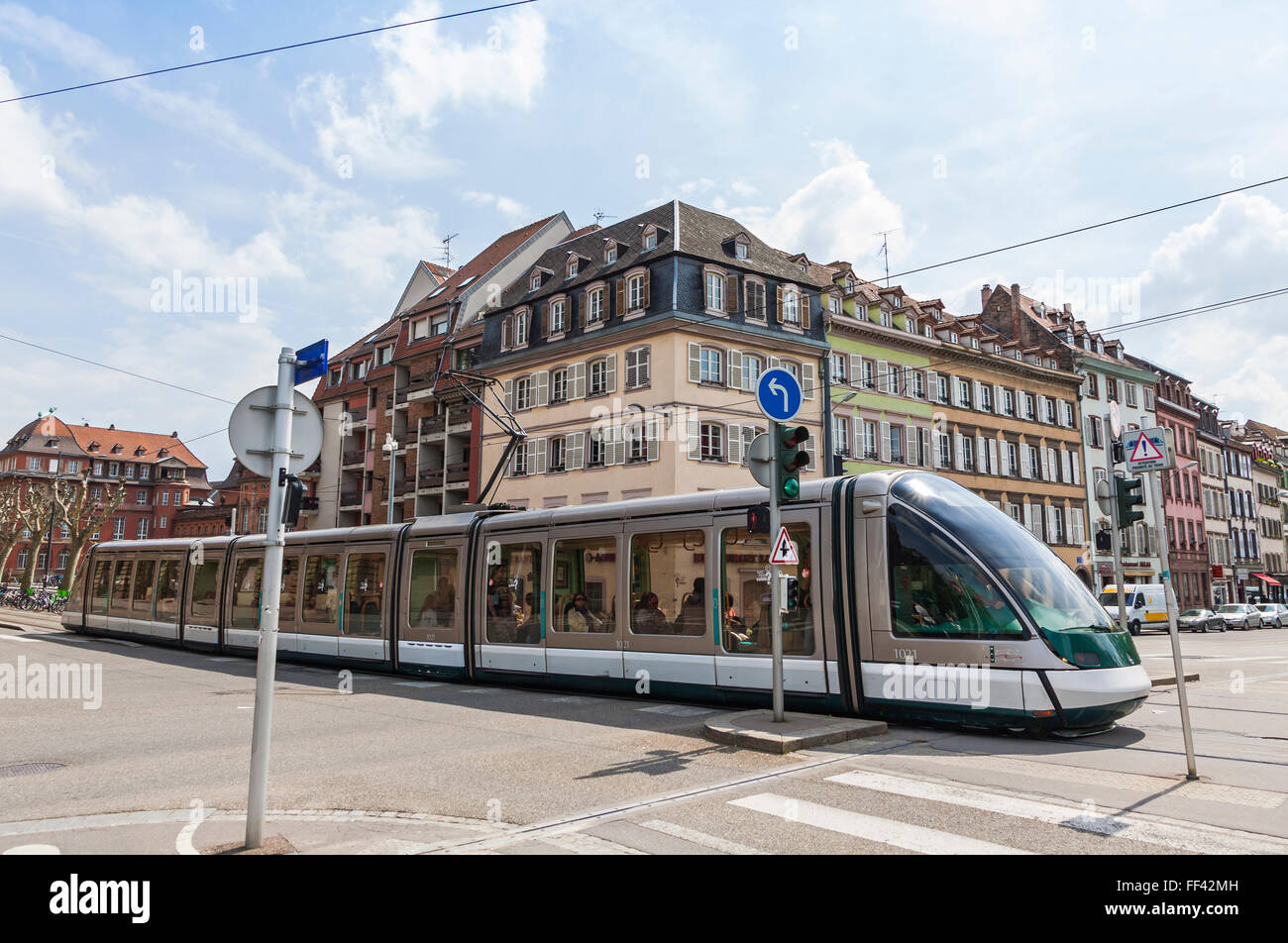 Tramway de strasbourg Banque de photographies et d’images à haute ...