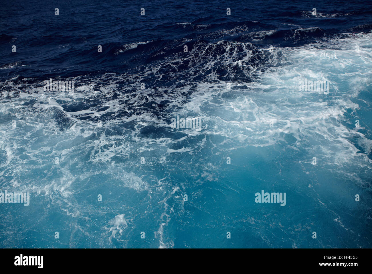 Mer agitée Banque de photographies et d’images à haute résolution - Alamy