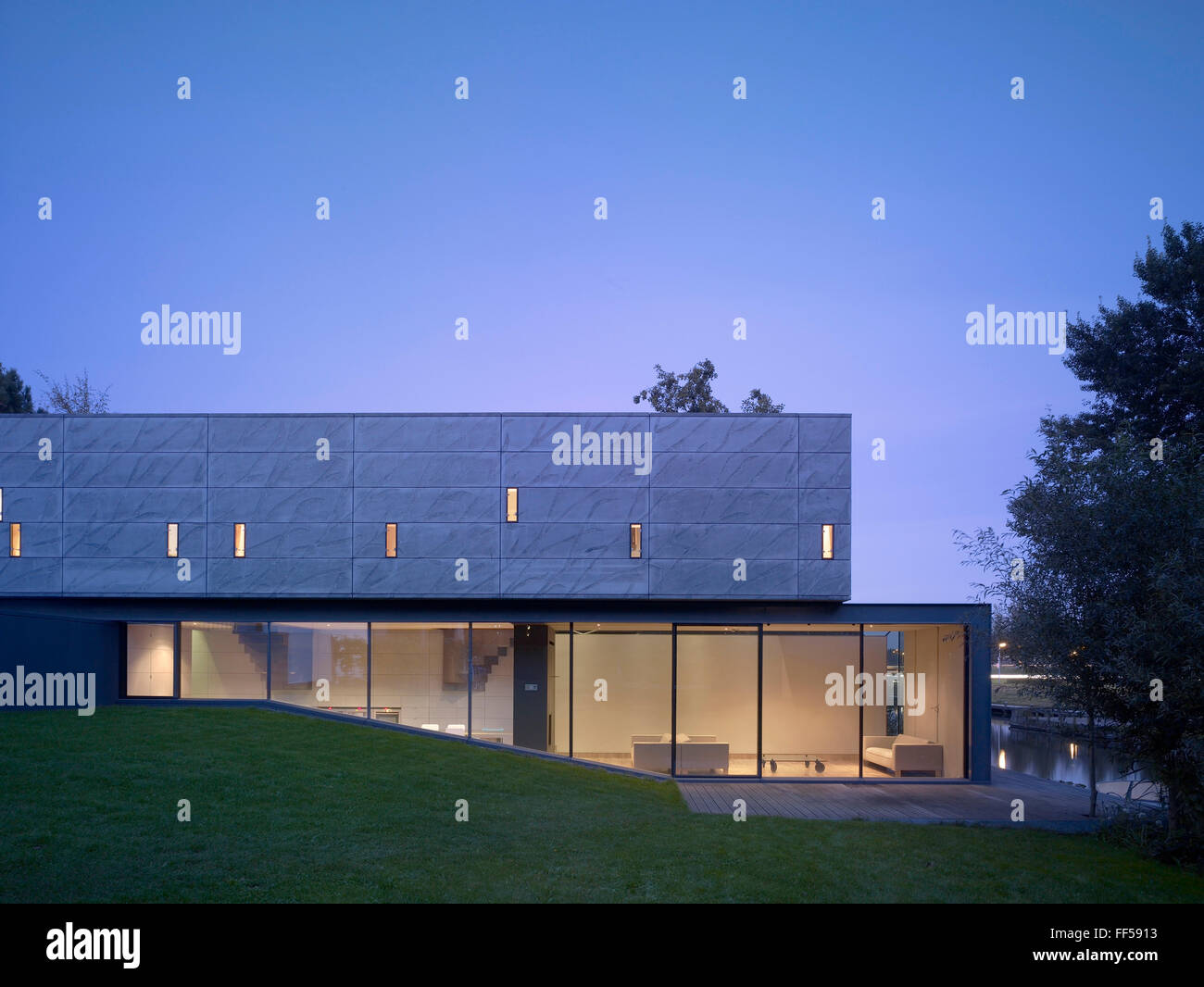 Fente Frontale Banque d'image et photos - Alamy