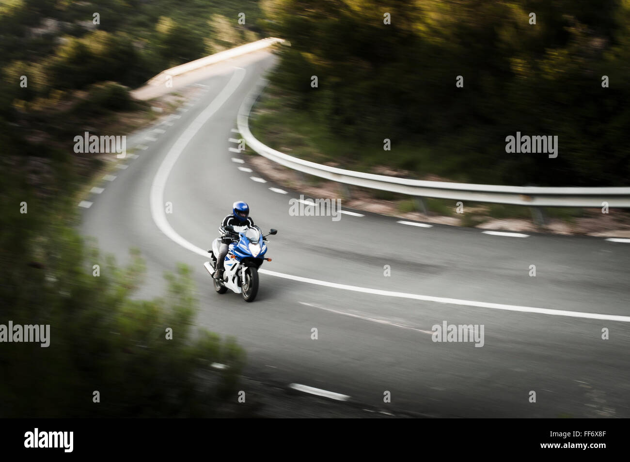 Courbe de moto Banque de photographies et d’images à haute résolution ...