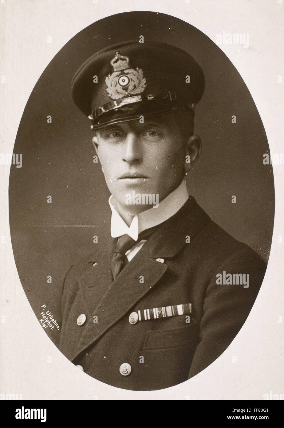 COUNT FELIX VON LUCKNER /n(1881-1965). Marin allemand. Photo prise lors ...