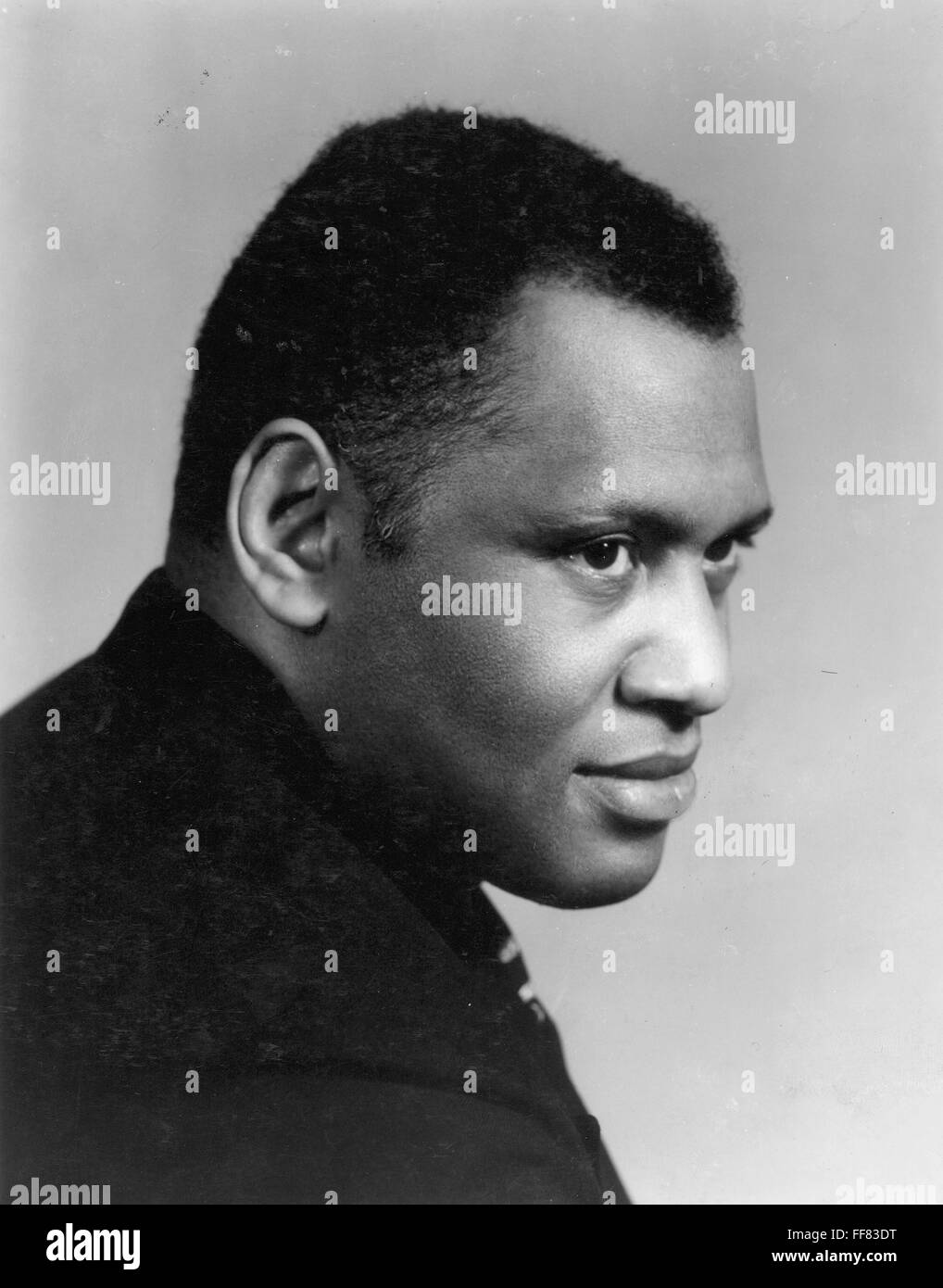 PAUL ROBESON (1898-1976). /NAmerican, chanteur et acteur Photo Stock ...