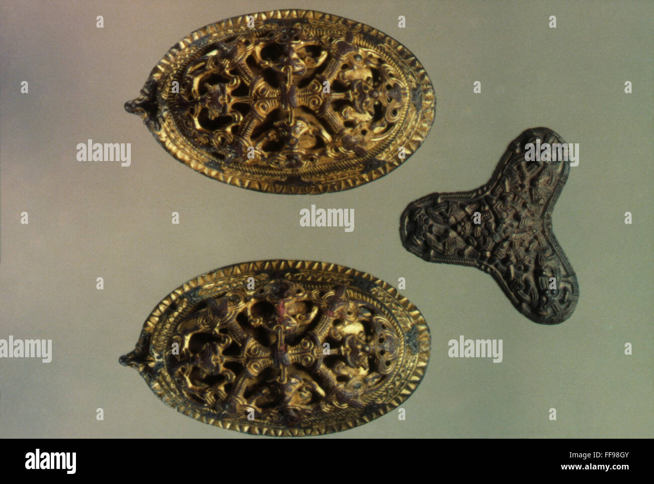 Broche viking Banque de photographies et d’images à haute résolution ...