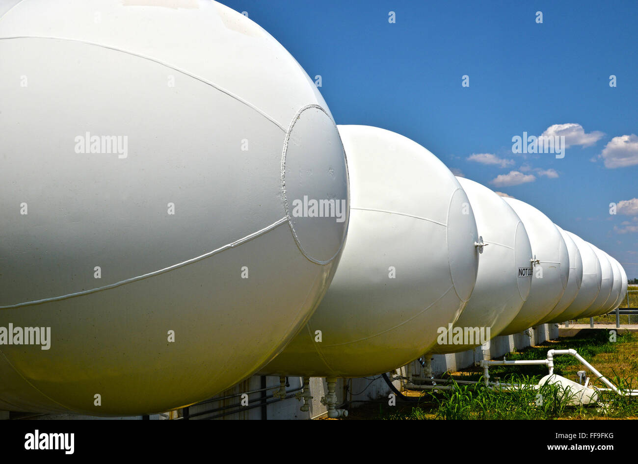 Butane tanks Banque de photographies et d’images à haute résolution - Alamy