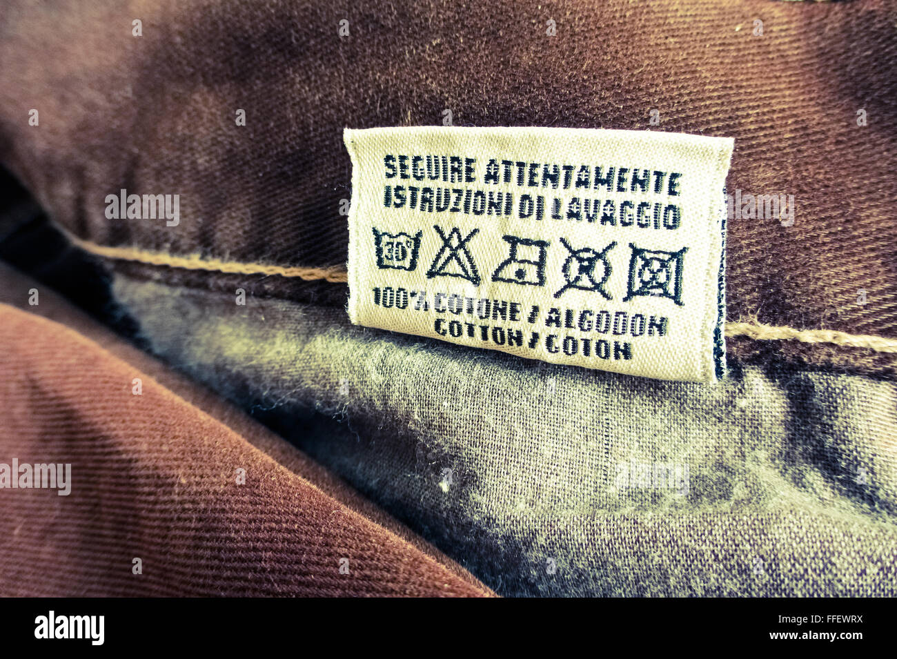 étiquette d'instructions de lavage Banque de photographies et d’images ...
