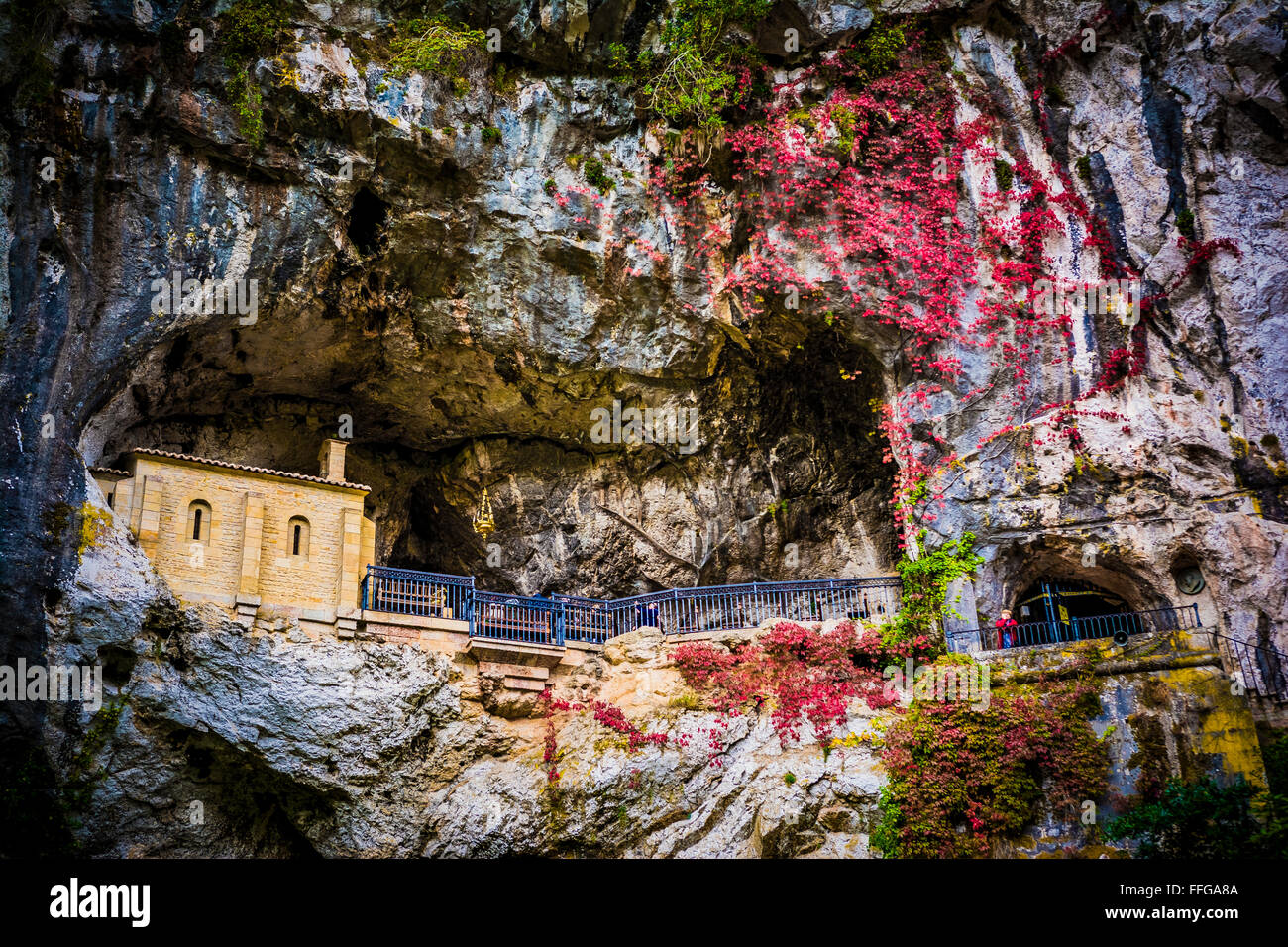 Vierge de covadonga Banque de photographies et d’images à haute ...