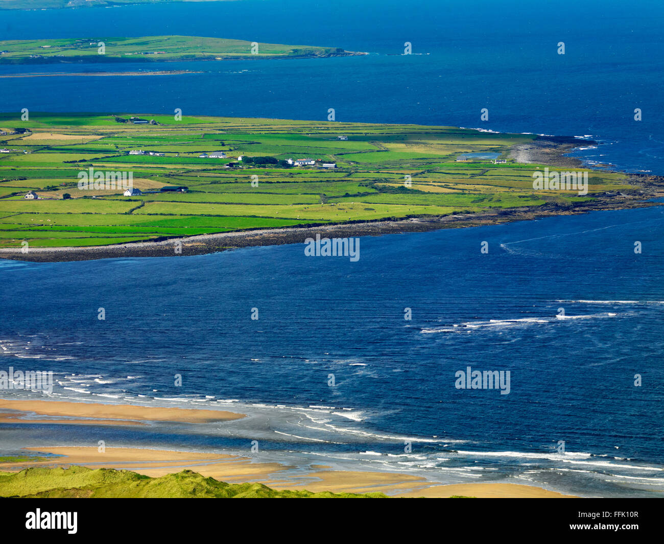 Knocknarea cairn Banque de photographies et d’images à haute résolution ...