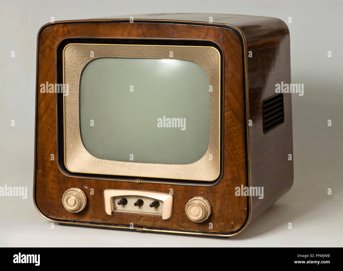 Broadcast,télévision,téléviseur Metz 902,tv plateau de table avec tube ...