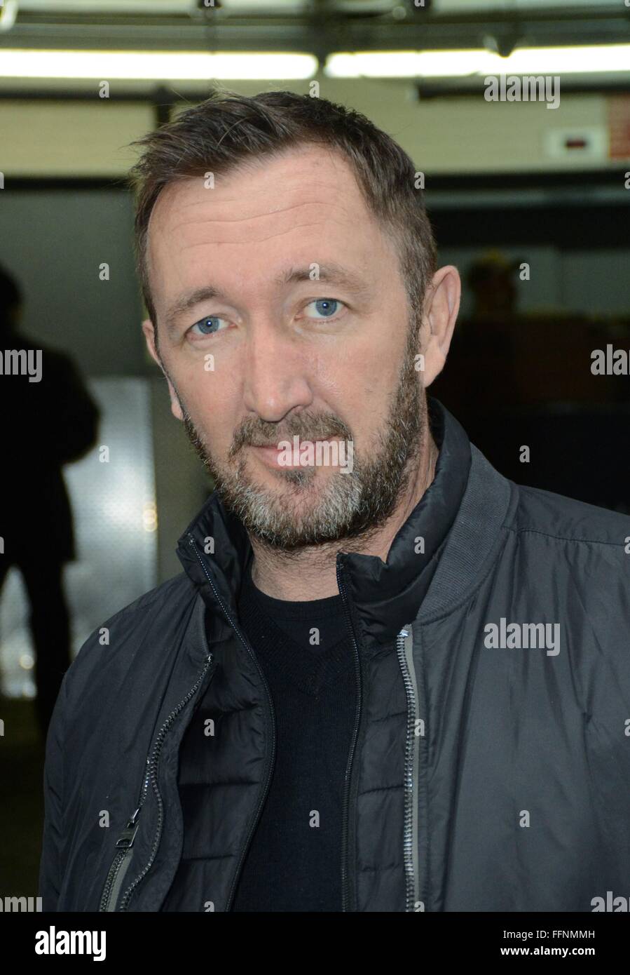 Ralph ineson Banque de photographies et d’images à haute résolution - Alamy