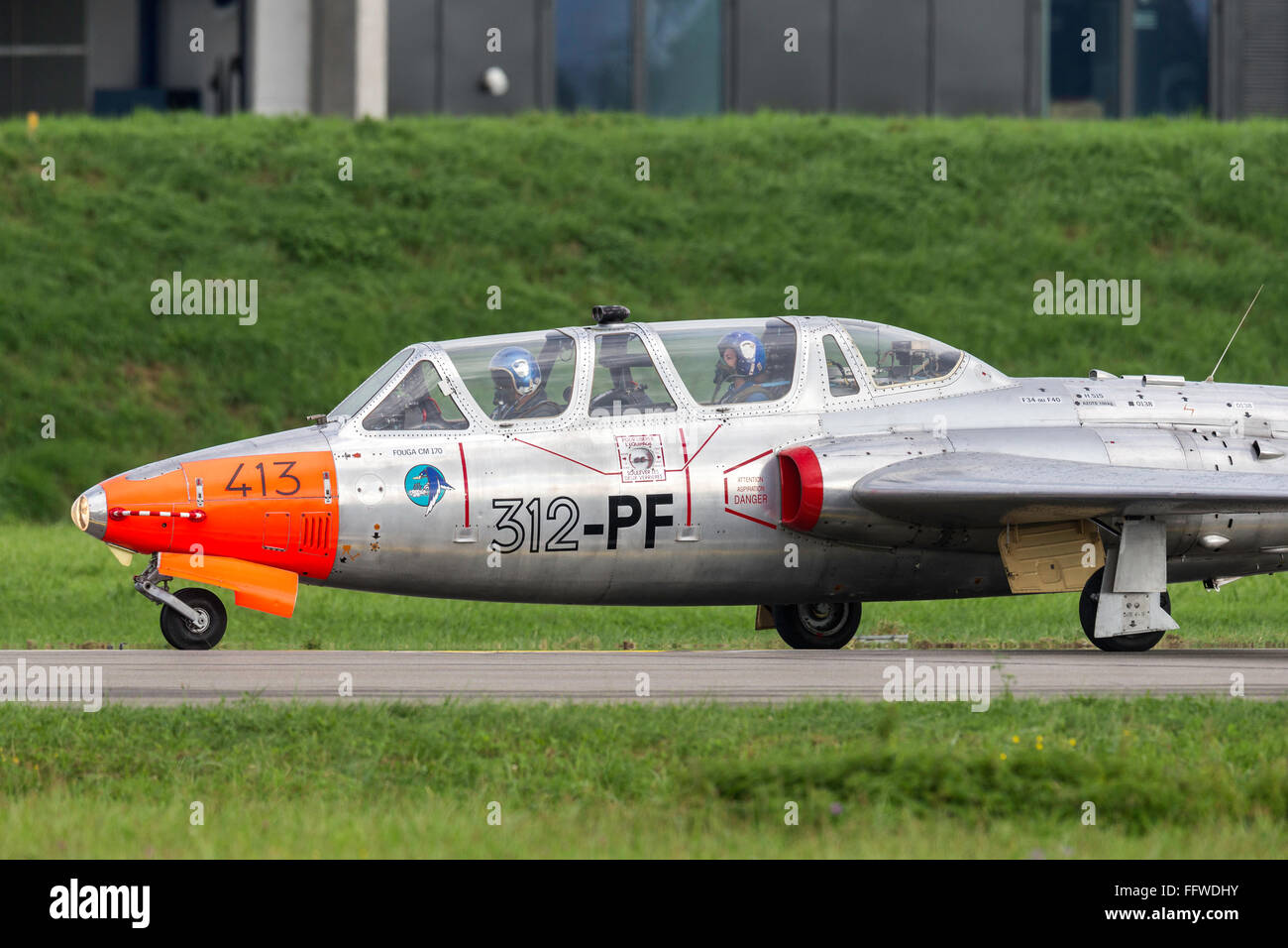 Fouga magister Banque de photographies et d’images à haute résolution ...