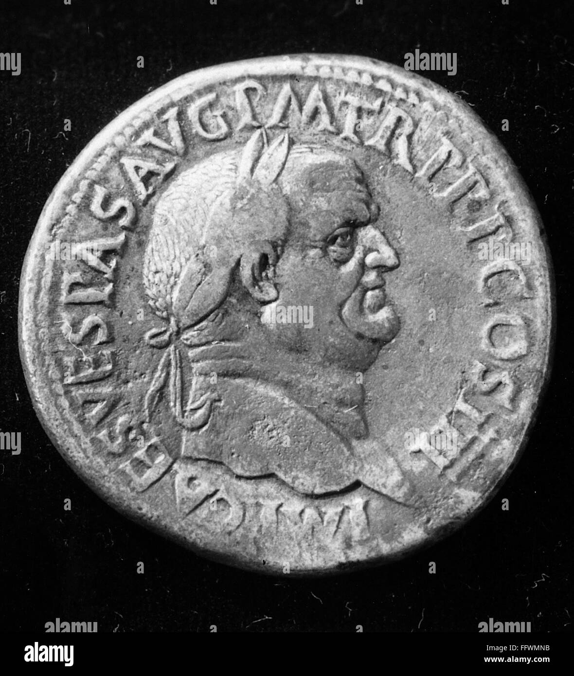 Empereur vespasien en profil Banque d'image et photos - Alamy