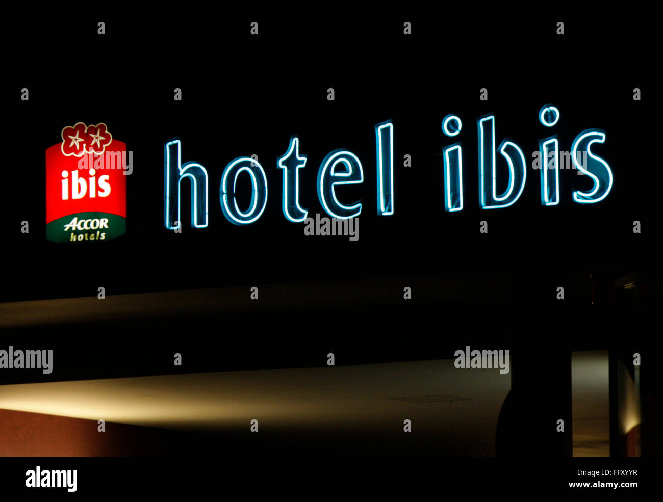 Ibis hotel logo Banque de photographies et d’images à haute résolution ...