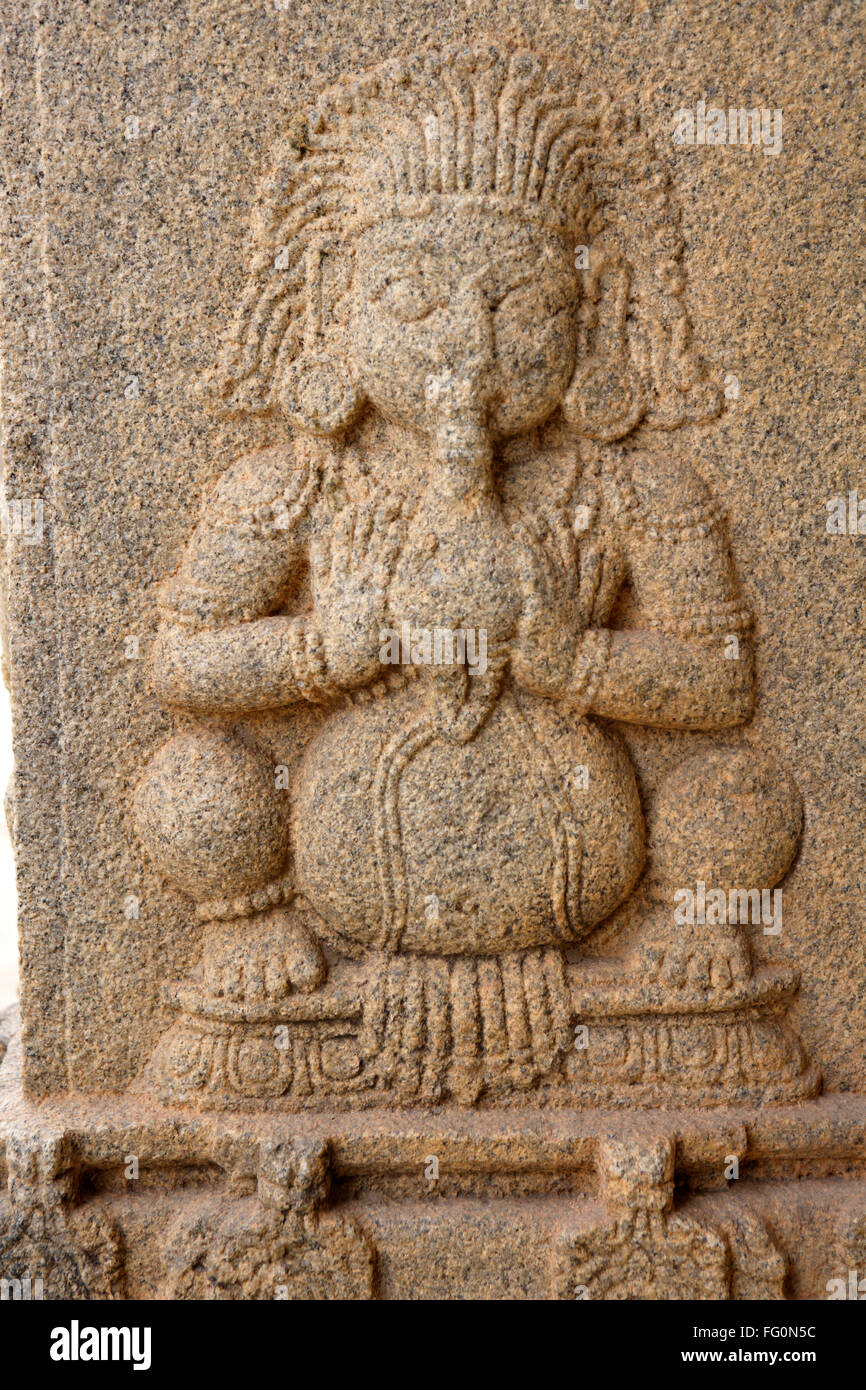 Statues sculptées en Ramchandra temple , , , Hazara rama Hampi ...