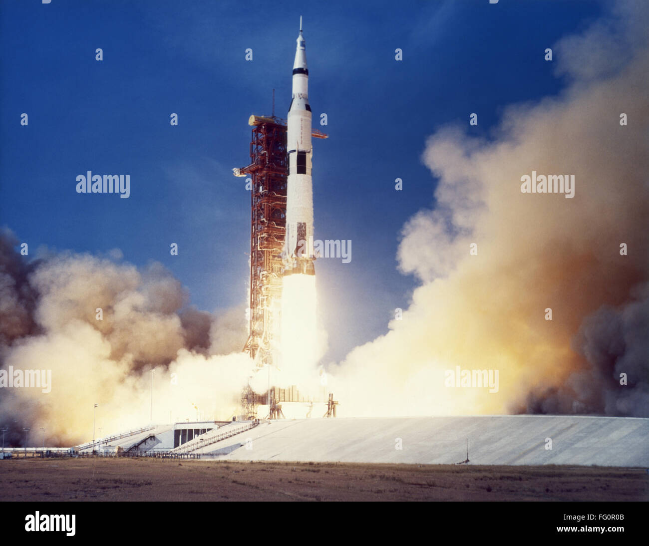 APOLLO 11 : Lancement, 1969. NLaunch /du vaisseau spatial Apollo 11 à ...