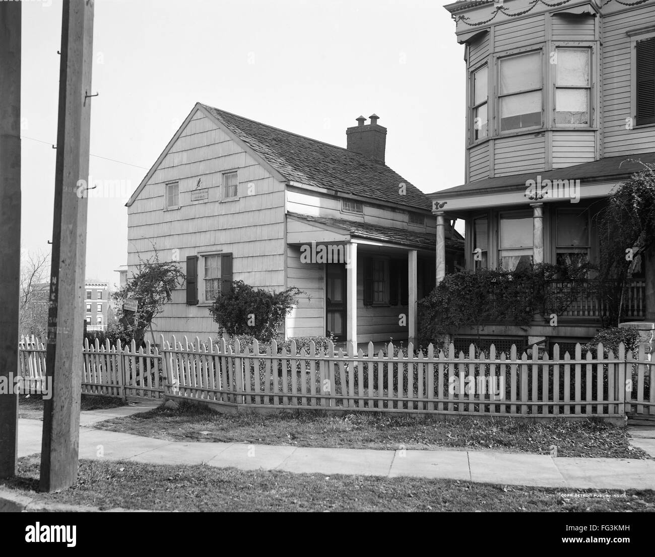 NEW YORK : COTTAGE POE. /Nla cottage dans le Bronx, New York, où Edgar ...