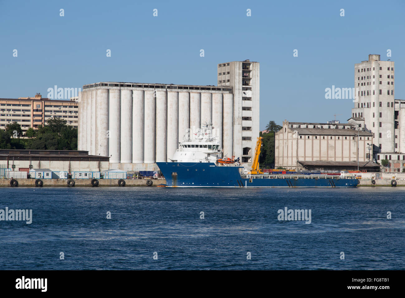 Silo portuaire Banque de photographies et d’images à haute résolution - Alamy