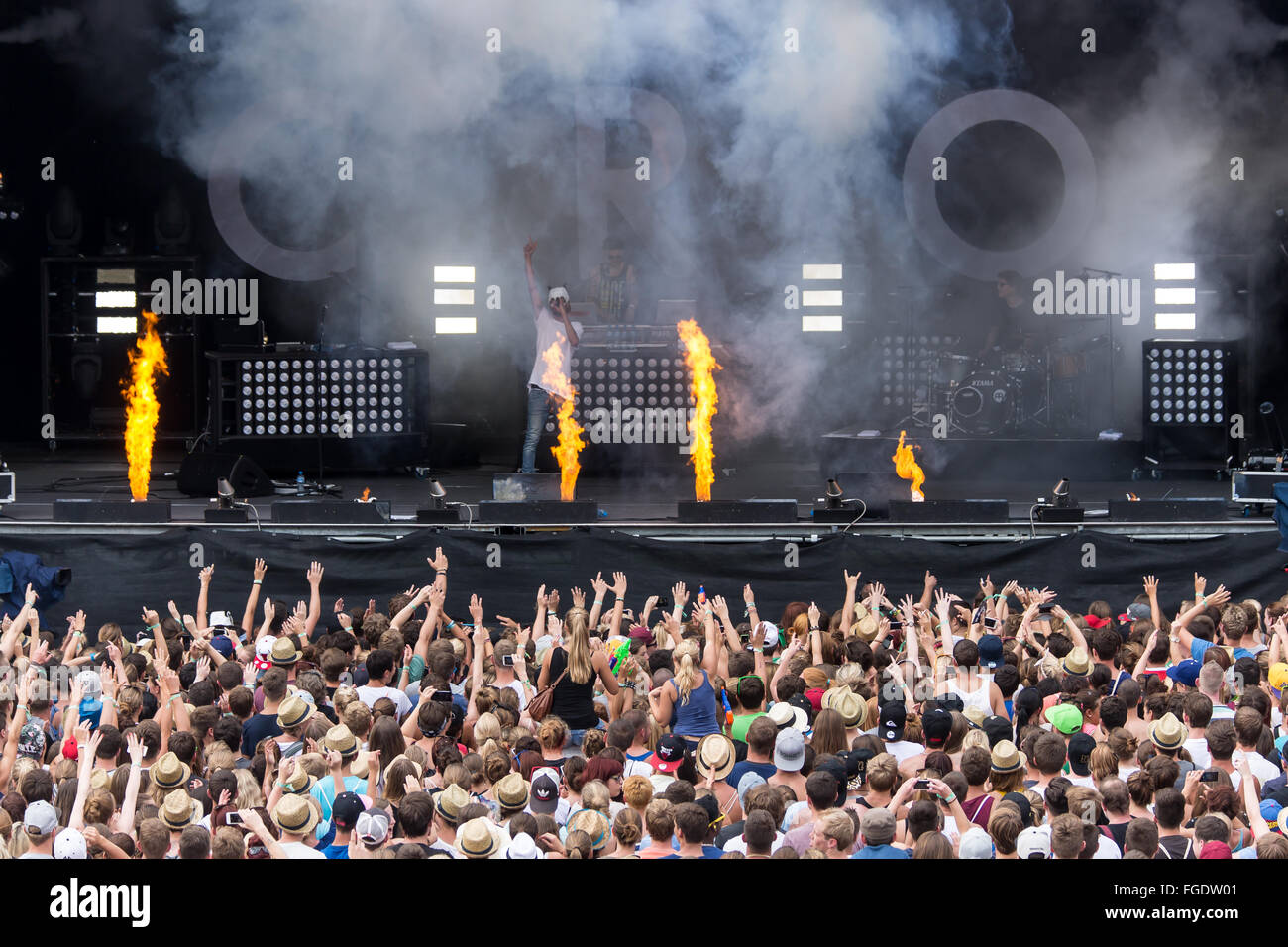 Cro rapper Banque de photographies et d’images à haute résolution - Alamy