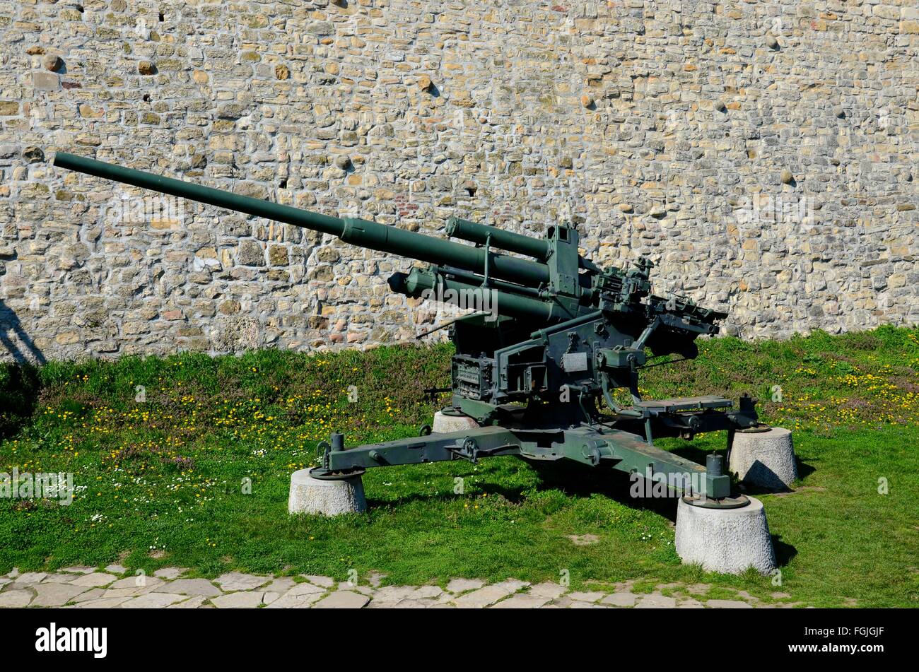 Flak 38 Allemand 105 mm canon anti-aérien cannon à Belgrade Serbie ...