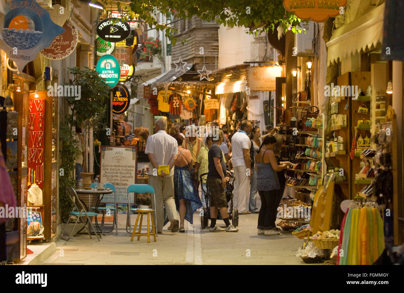 Shopping in crete greece Banque de photographies et d’images à haute ...