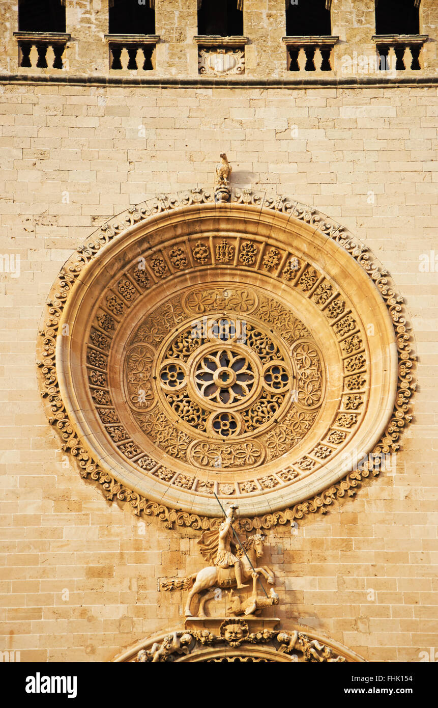 Frises gothiques Banque de photographies et d’images à haute résolution ...