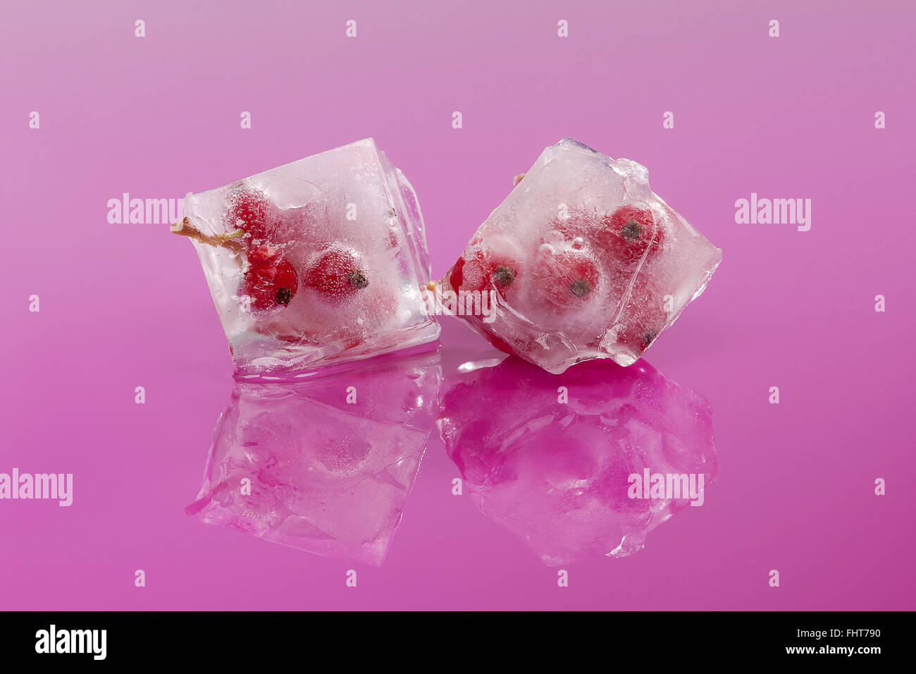 Frozen fruit Banque de photographies et d’images à haute résolution - Alamy