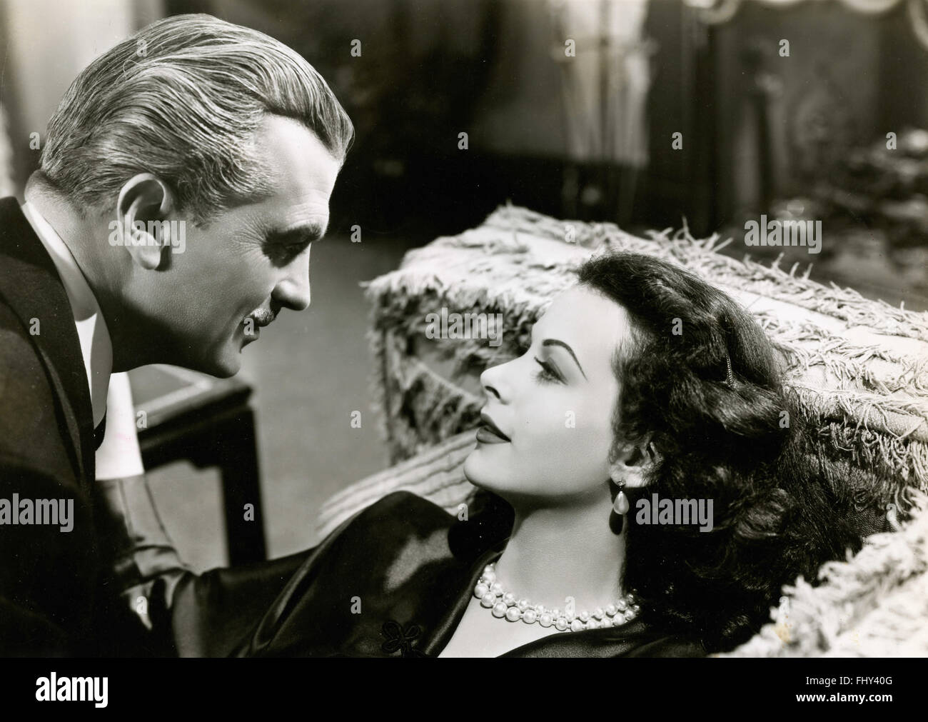 L'actrice Hedy Lamarr et John Loder dans Dishonored Lady film, USA 1947 ...