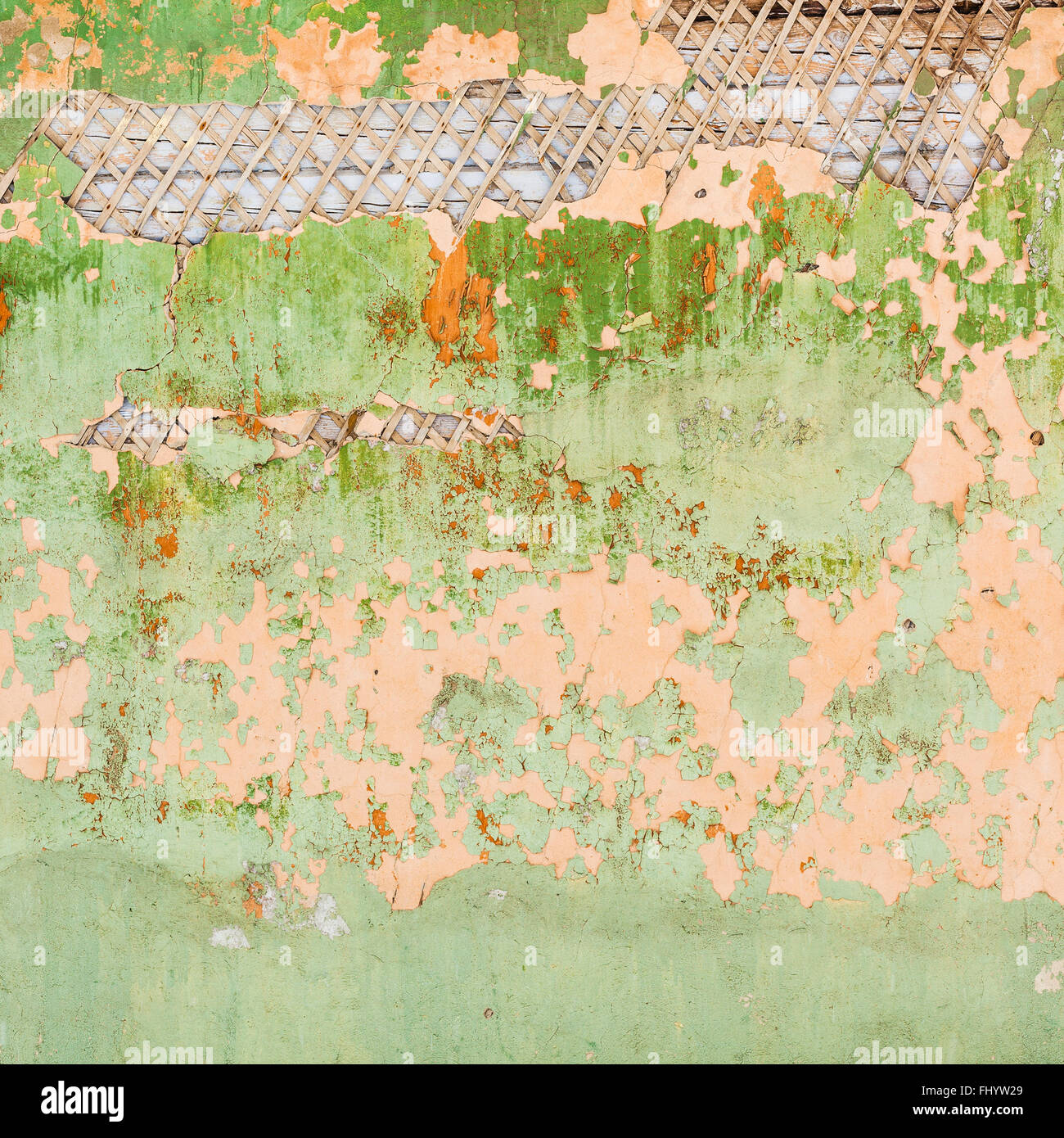 Maison à colombages peinte en vert Banque de photographies et d’images ...