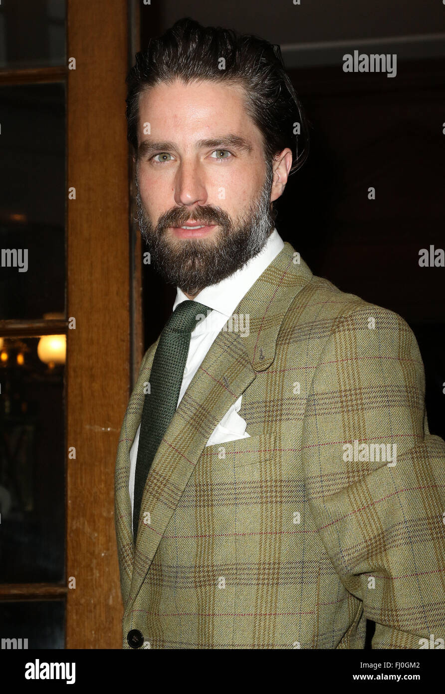 Jack guinness Banque de photographies et d’images à haute résolution ...