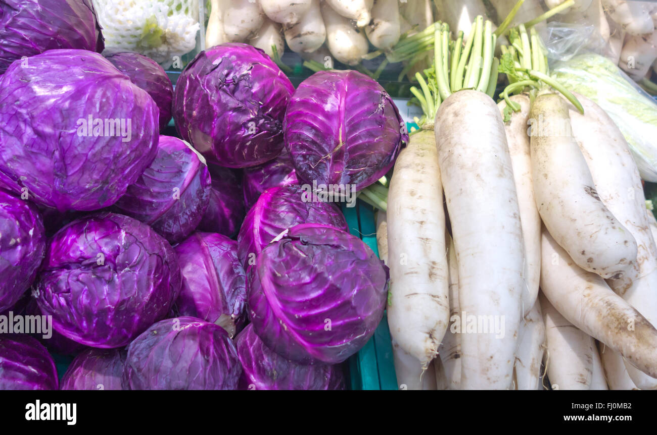 Choux rouges Banque de photographies et d’images à haute résolution - Alamy