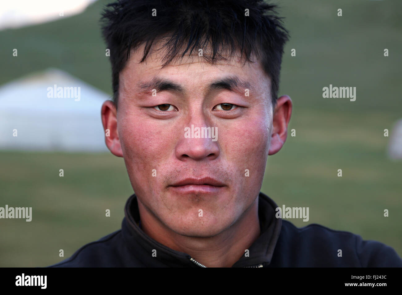 Homme nomade mongolie Banque de photographies et d’images à haute résolution - Alamy