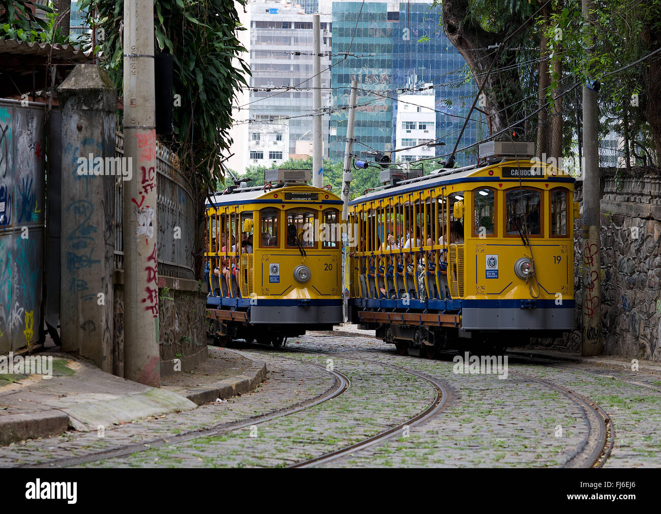 Le tram de santa teresa Banque de photographies et d’images à haute ...