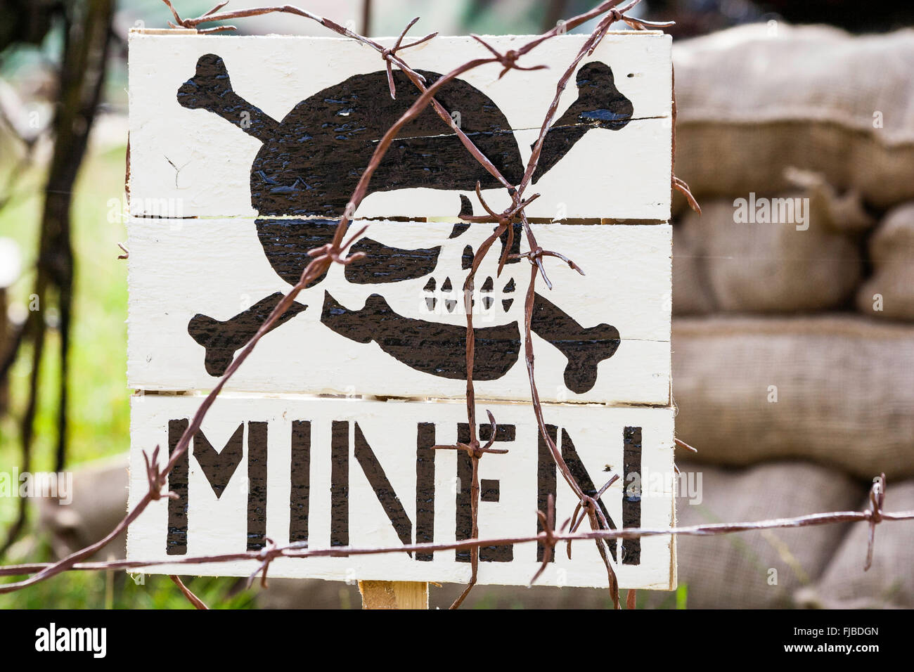 German ww2 minefield sign Banque de photographies et d’images à haute ...