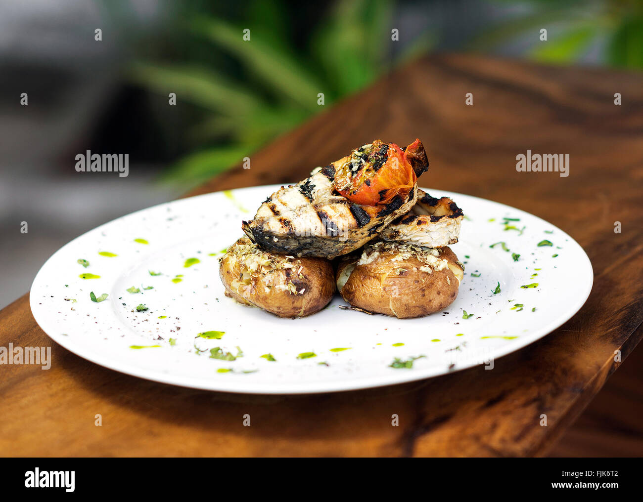 Roti de poisson Banque de photographies et d’images à haute résolution ...