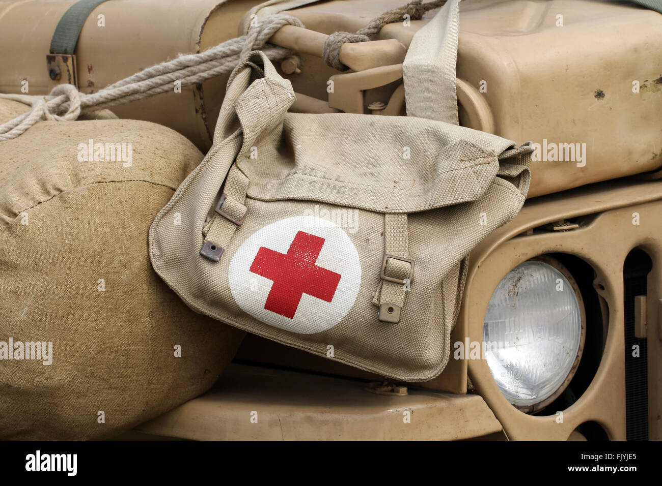 Croix rouge militaire Banque de photographies et d’images à haute ...