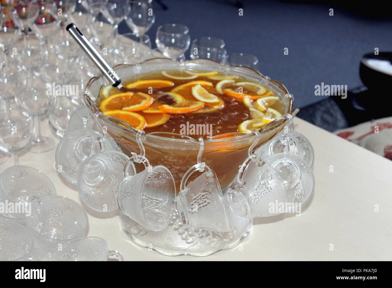 Bol à punch Banque de photographies et d’images à haute résolution - Alamy