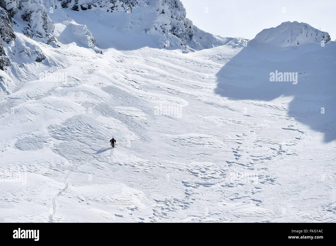 Glace grimpeur escalade escalade montagne montagnes alpinisme alpiniste ...