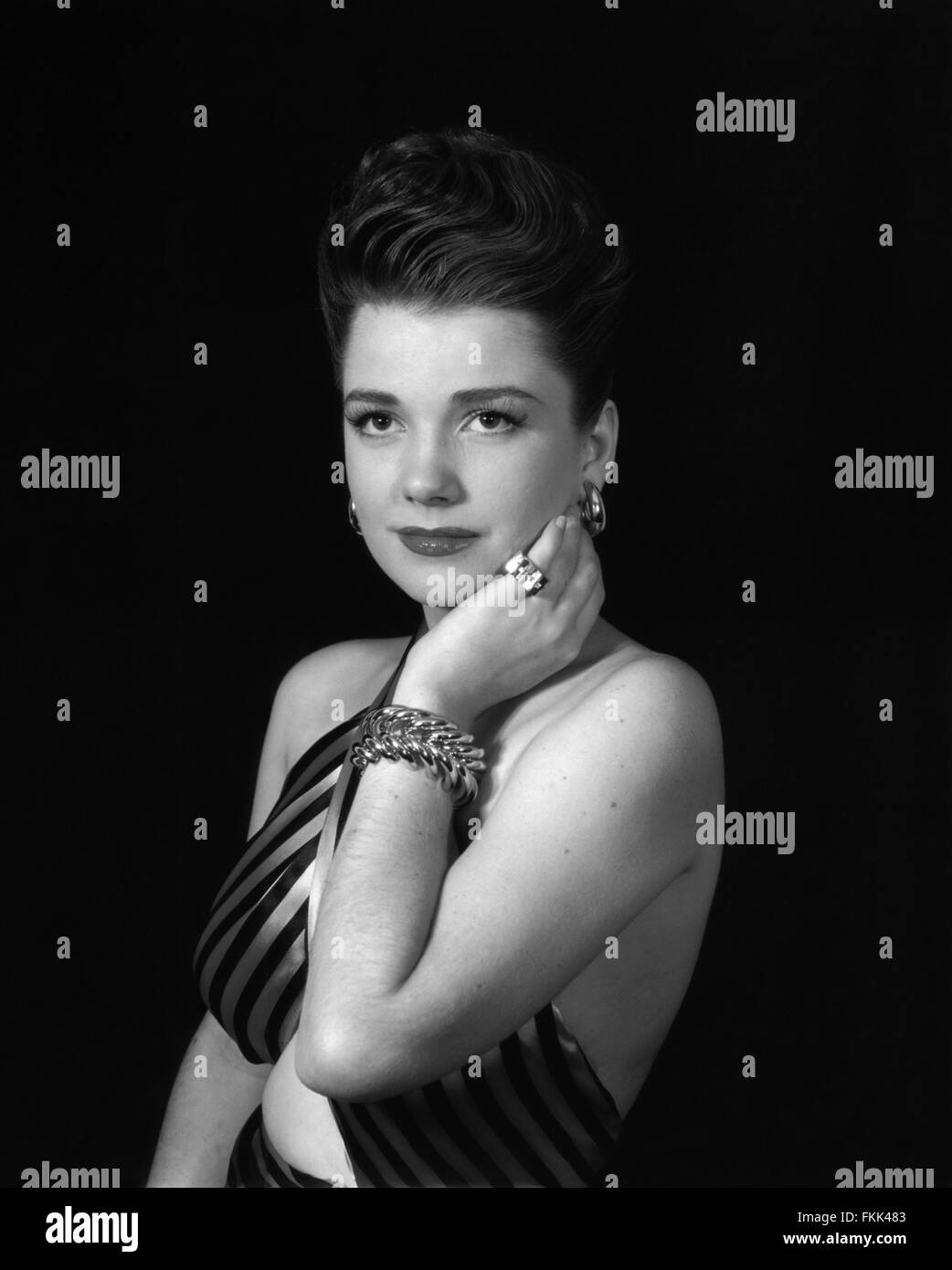 Anne baxter Banque de photographies et d’images à haute résolution - Alamy
