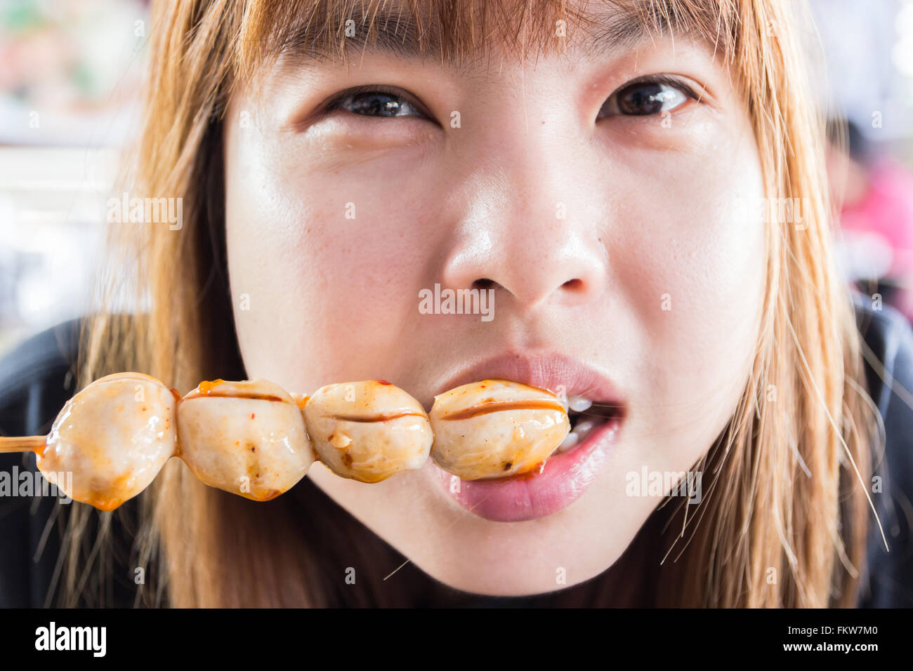 Eating meat Banque de photographies et d’images à haute résolution - Alamy